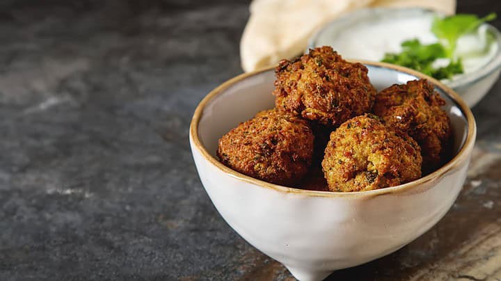 13 Must-Try Street Foods from Around the World - We Travel, We Bond