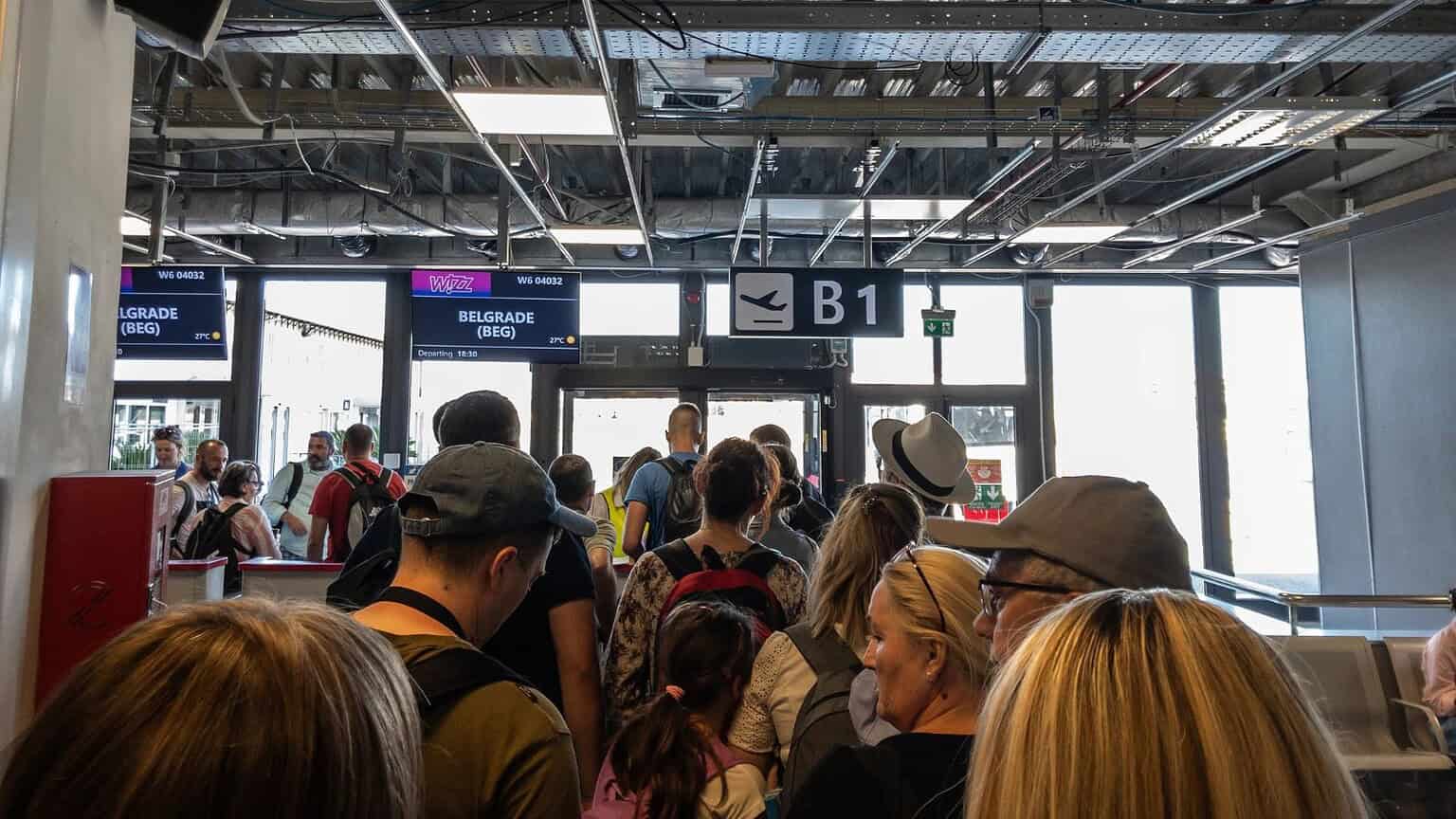 15 Boarding Tricks That'll Make You Look Like a Frequent Flyer - We ...