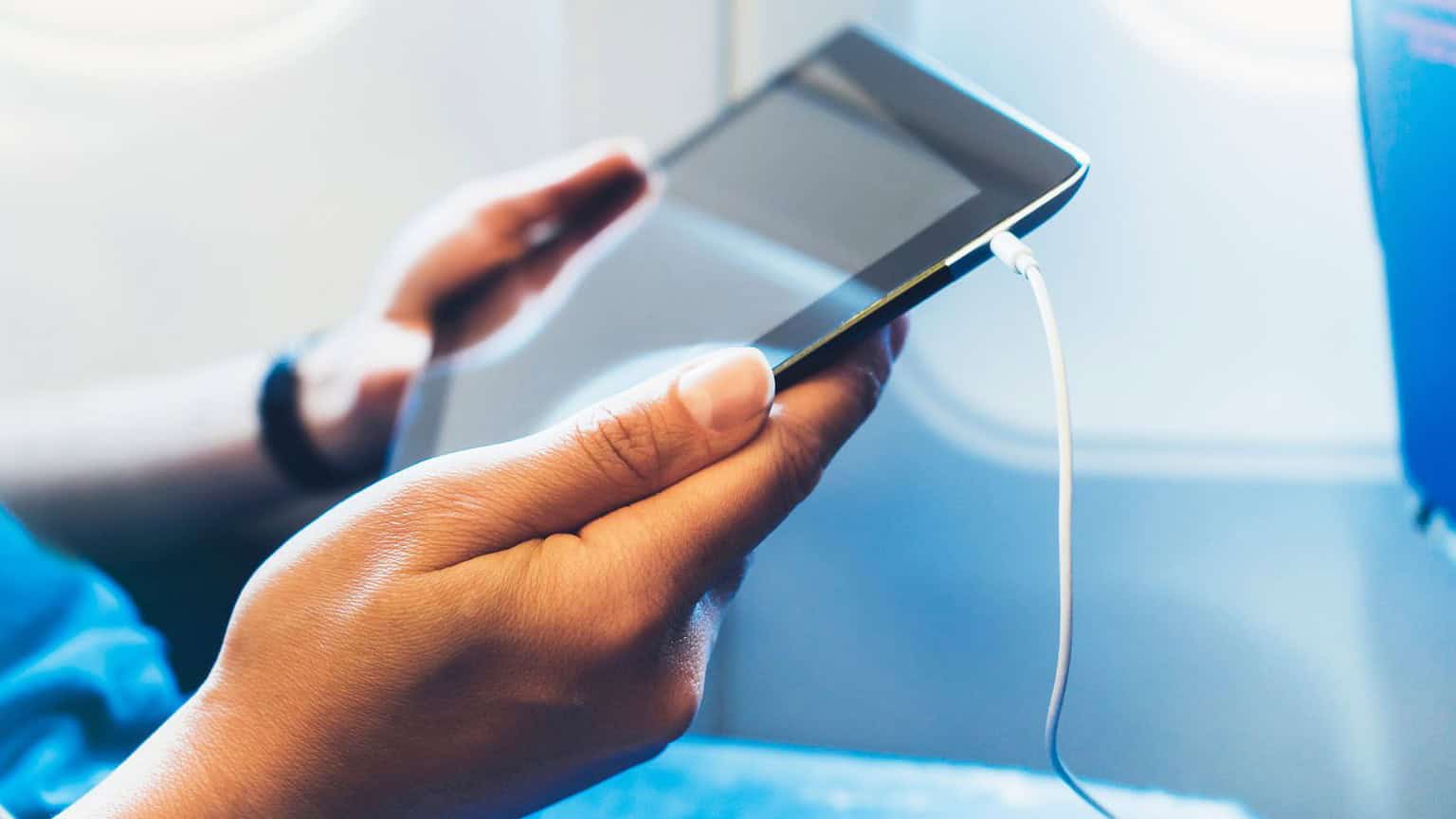 Make Long Flights Enjoyable With These 13 Essential Travel Items - We ...