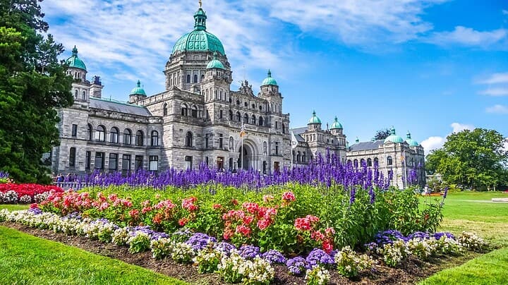 15 Breathtaking Places to Experience a Canadian Spring - We Travel, We Bond