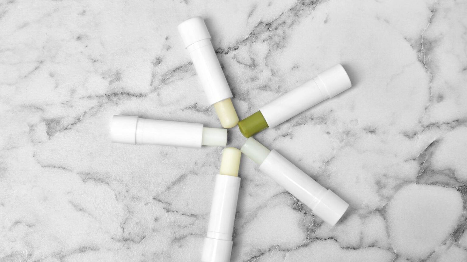 10 Things You Can Take From Your Flight Without Getting in Trouble - We ...