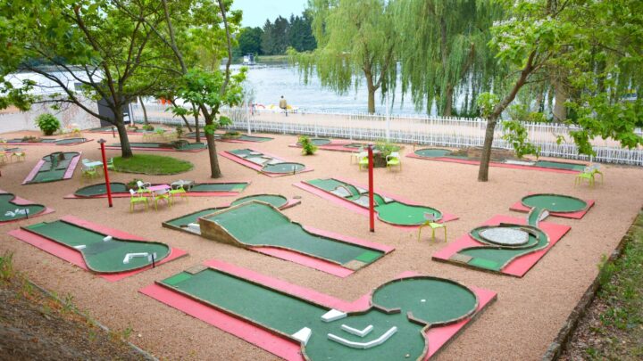 15 Family Spots Where Both Kids and Grandparents Have Fun - We Travel ...
