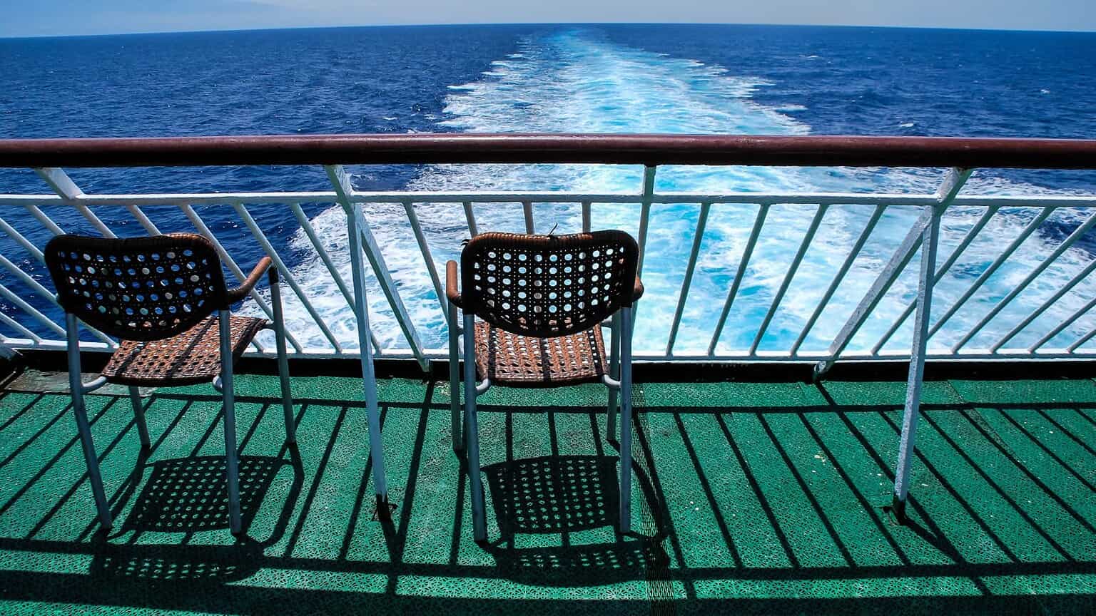 15 Unspoken Cruise Etiquette Rules Every Passenger Should Know - We ...