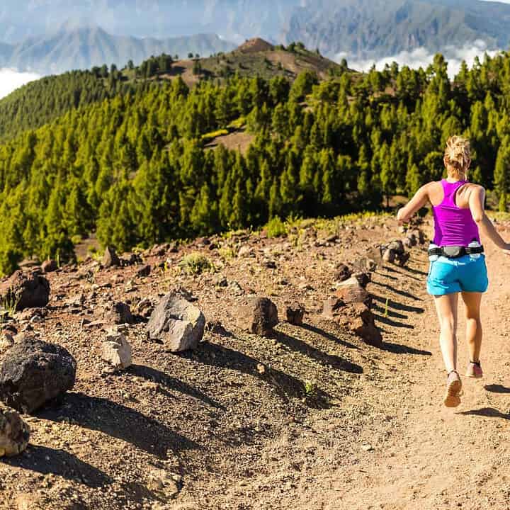 Make Long Flights Enjoyable With These 13 Essential Travel Items - We ...