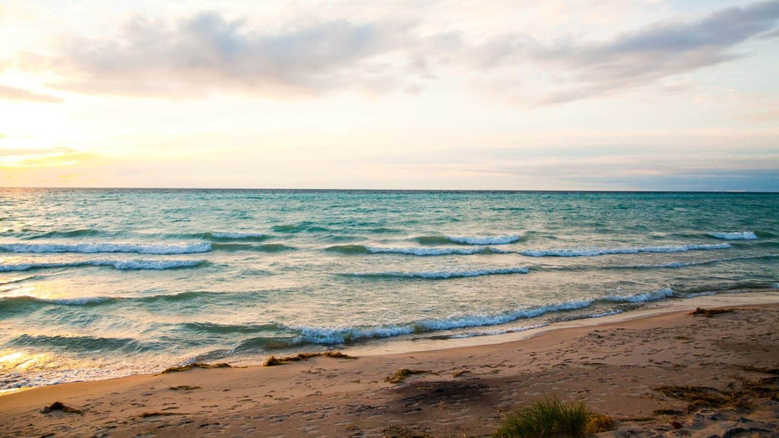 9 States With Stunning Beaches Most Americans Don't Know About - We ...