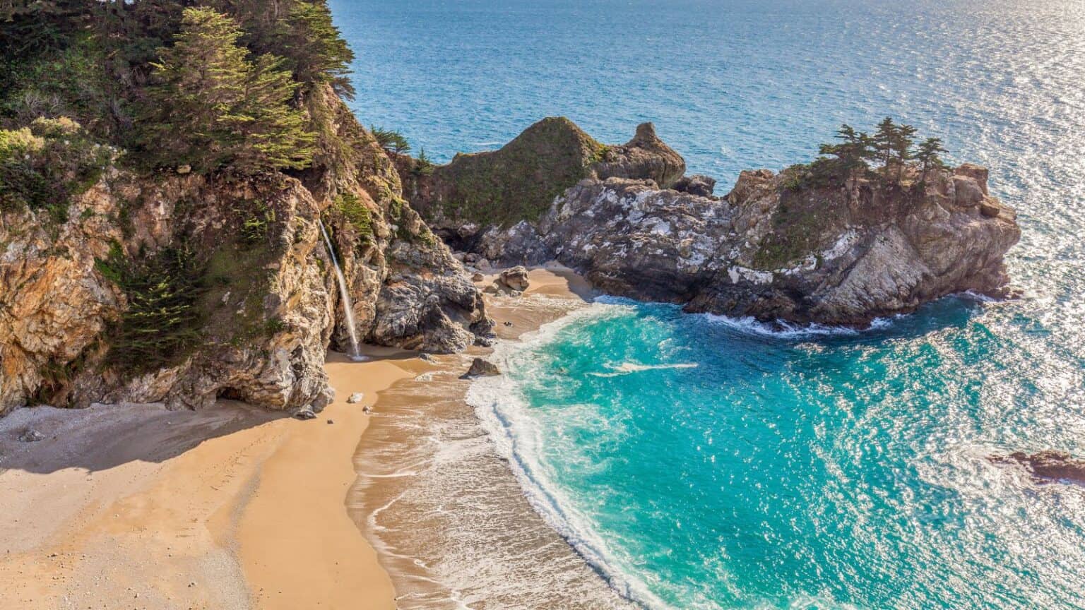 13 American Waterfalls That'll Make Your Jaw Drop - We Travel, We Bond