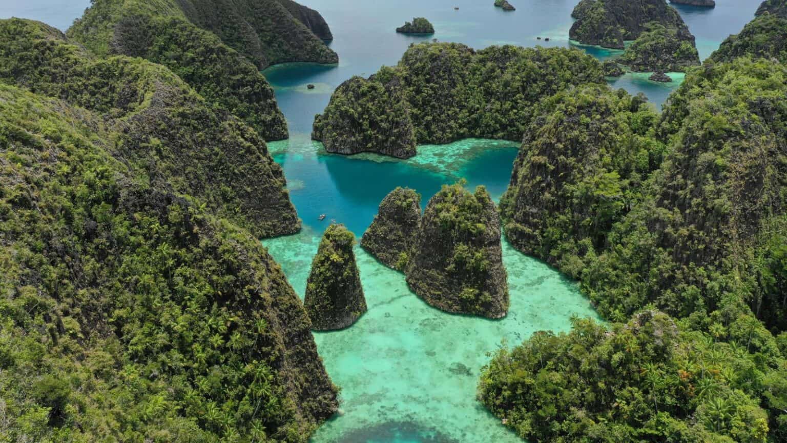 15 Destinations That Stand Out Even to People Who've Seen It All - We ...