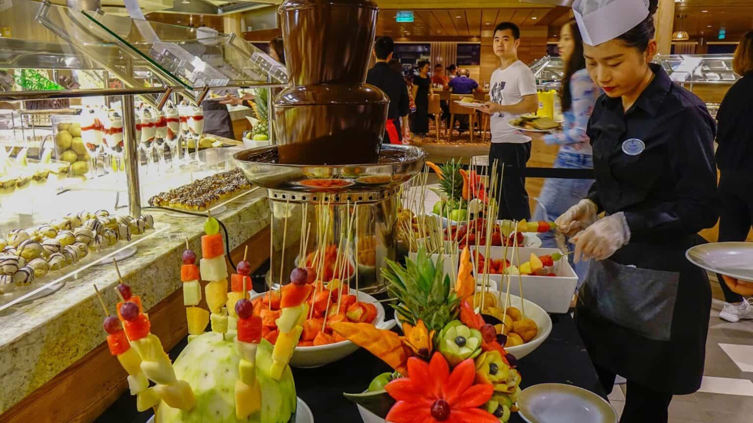 12 Cruise Ship Misconceptions That Experts Say Are Total Nonsense - We ...